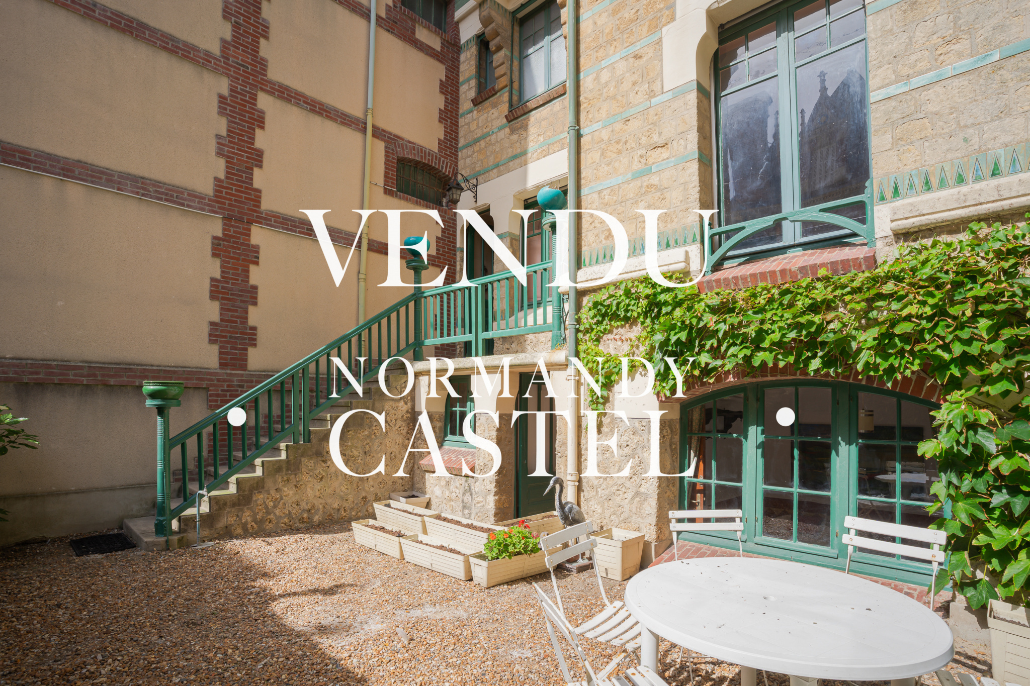 Vente VILLA 5 PIECES AVEC JARDIN, AU BORD DE MER | Normandy Castel