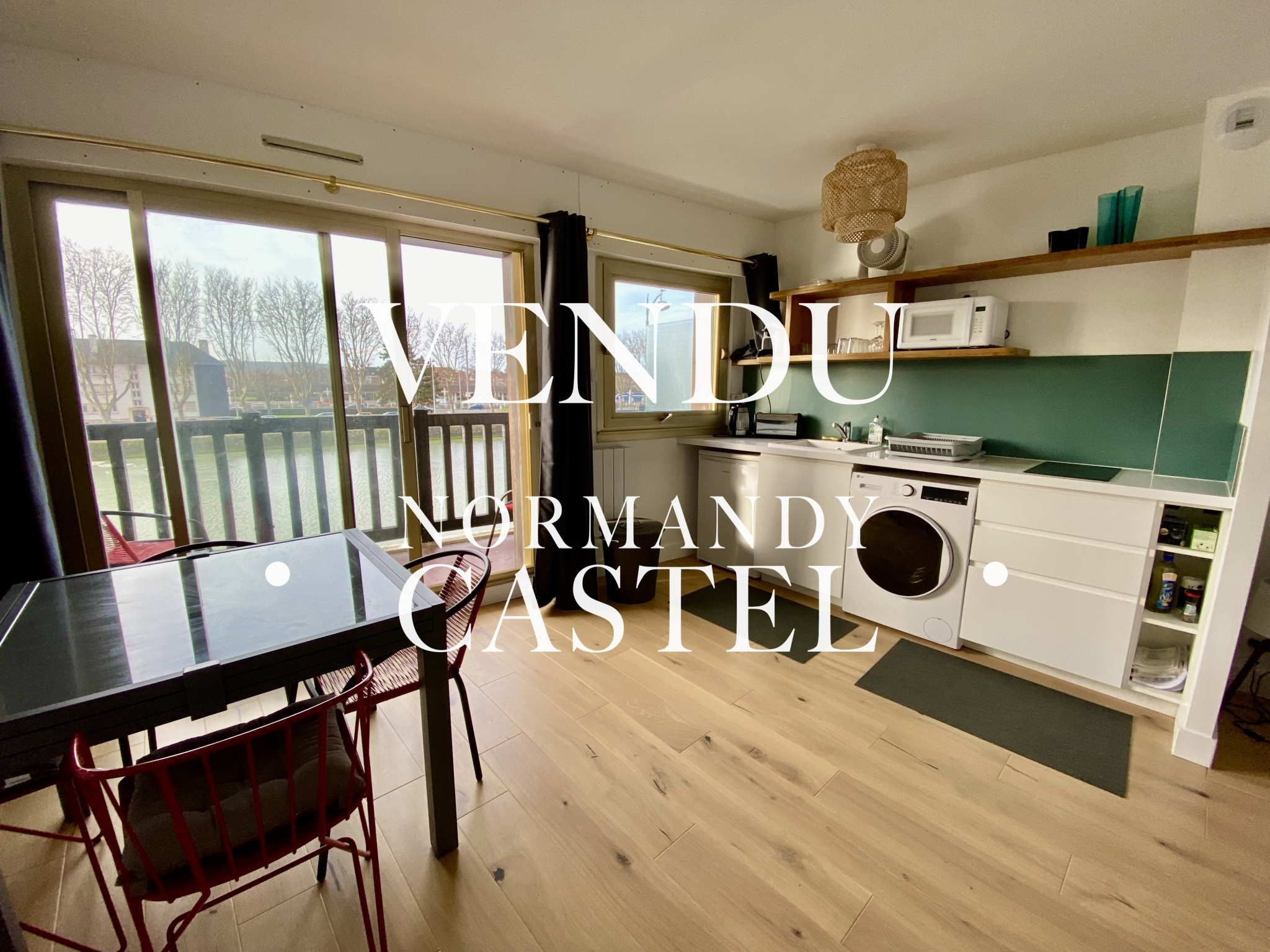 Vente STUDIO AVEC CAVE ET PARKING | Normandy Castel