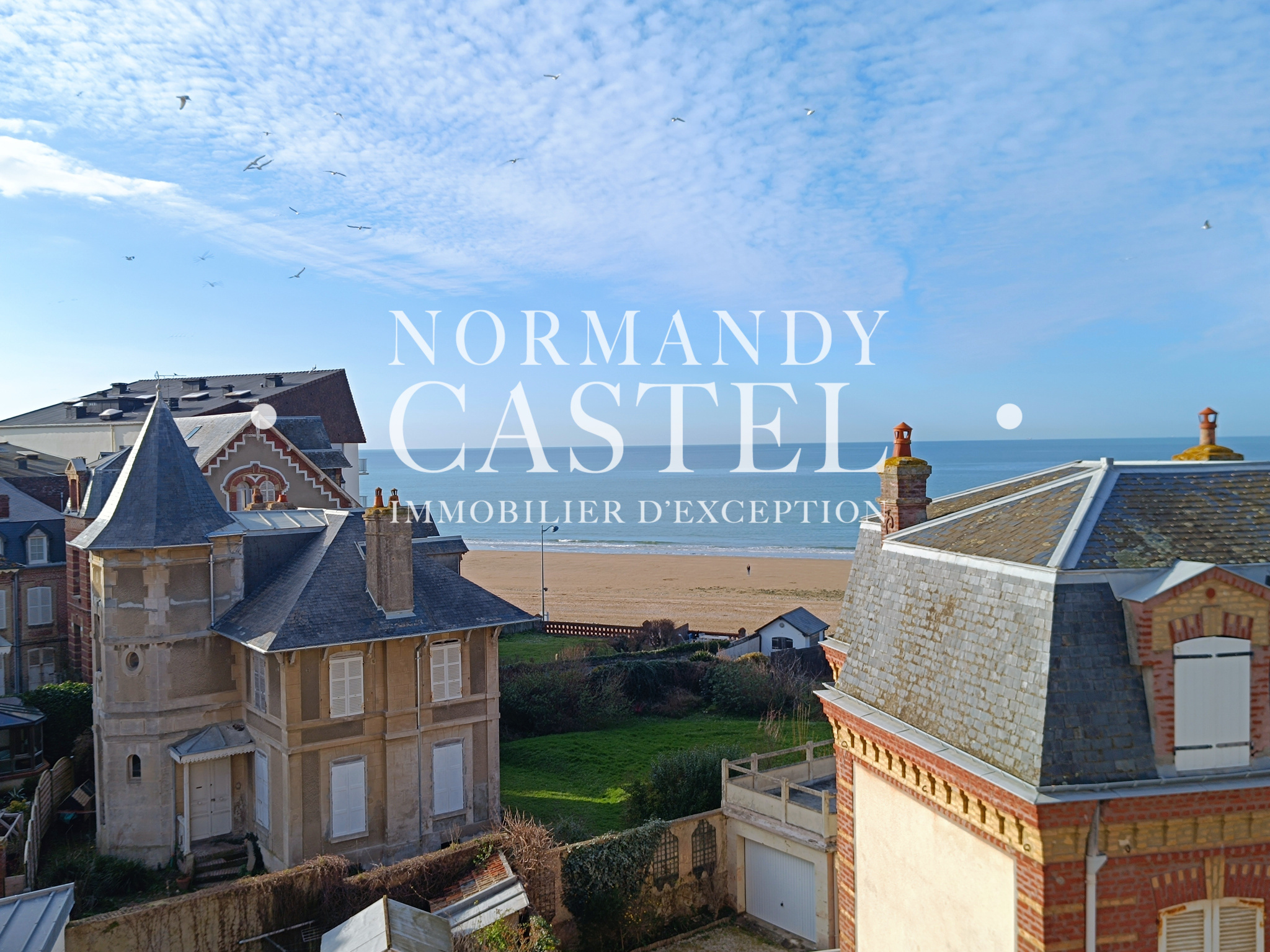 Vente APPARTEMENT DEUX PIÈCES - HYPERCENTRE - VUE MER | Normandy Castel